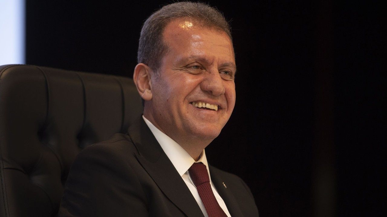 Vahap Seçer Kimdir? - Yeşil Afşin Gazetesi